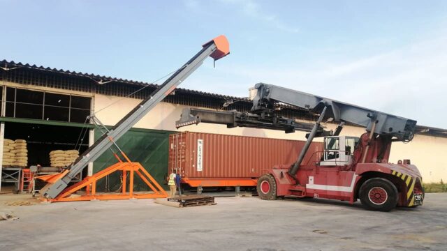 Quelles solutions pour le chargement de conteneurs ? | SAUTEC